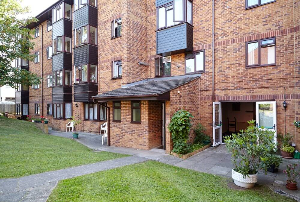 The Benefits of Commercial Laundry Upgrades for Social Housing Schemes ...